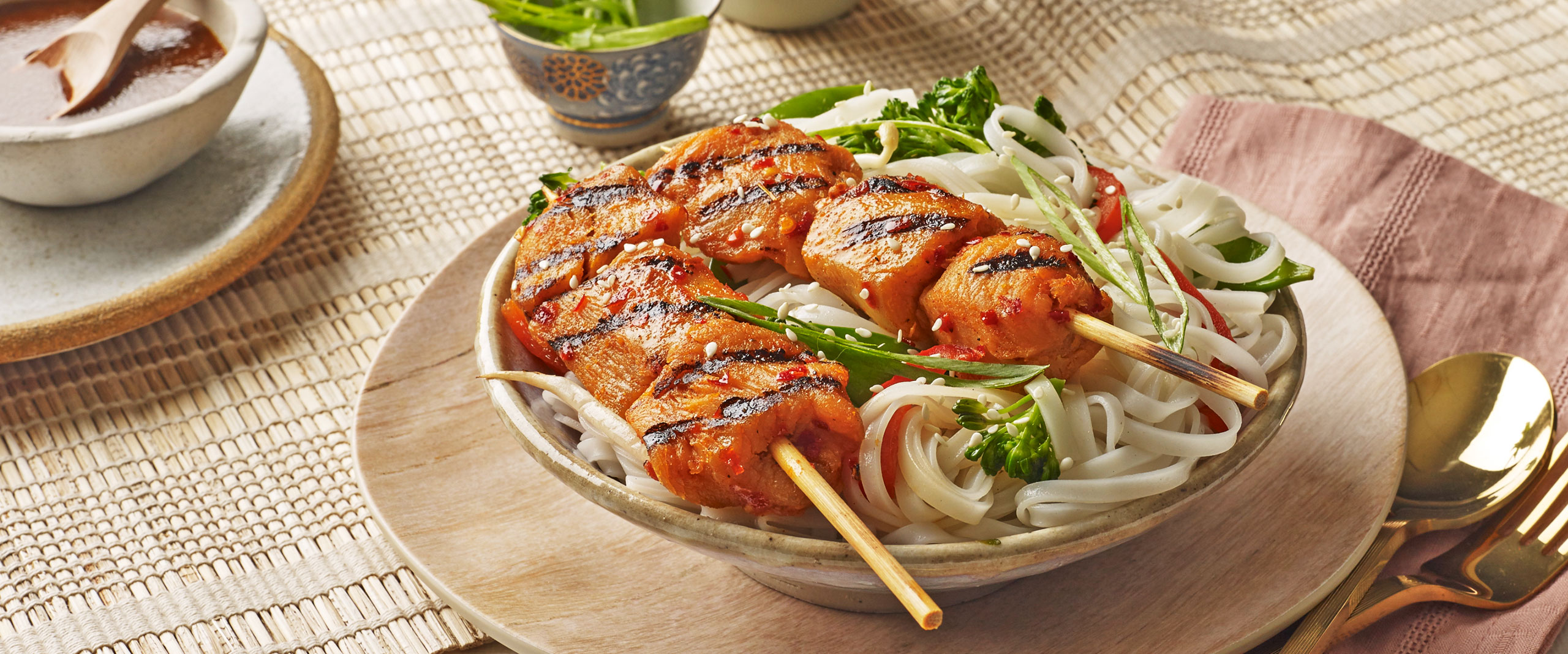Sweet Thai Chili Chicken Kebab Bowl - Grecian Delight | Kronos Foods